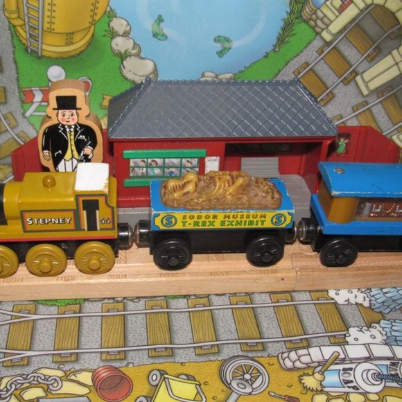 Thomas & Friends | Toys | Thomas Wooden Railway Train Engine Track ...